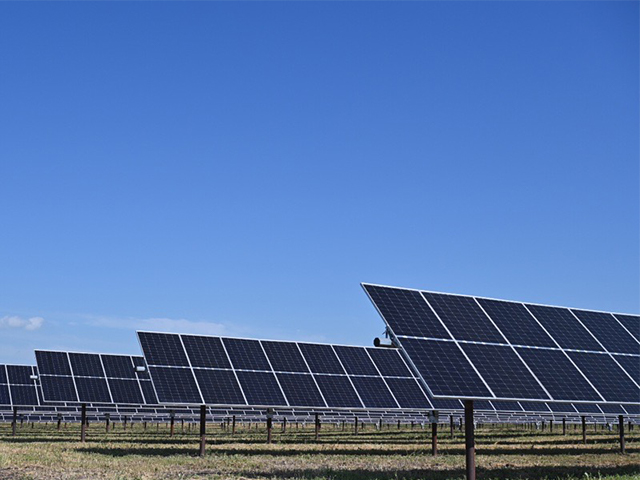 Pesâkâstêw Solar Facility